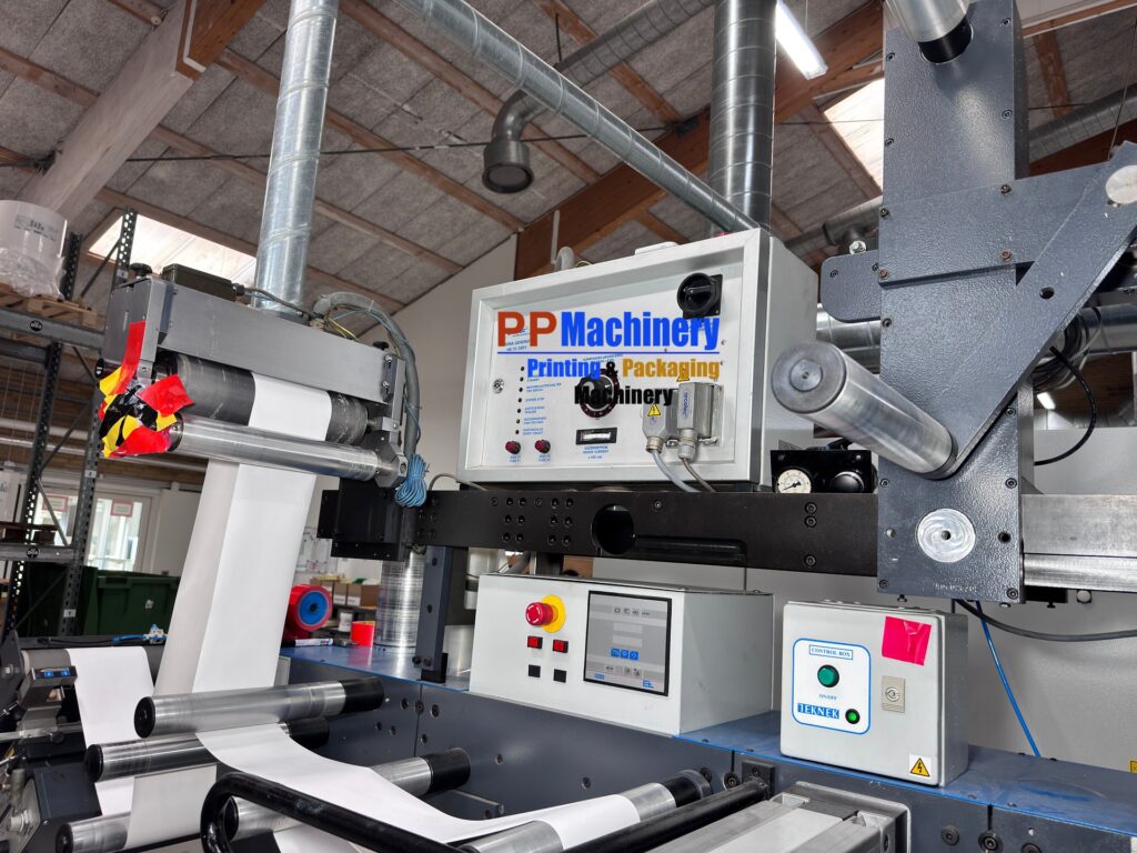 2005 Gallus EM 280 8 colours flexo label press with hot foil and screen ...
